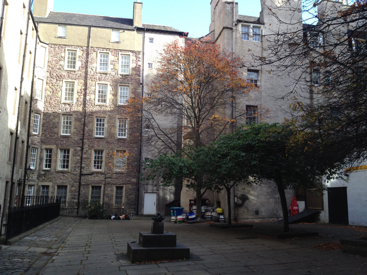 JamesCourt_sept15b - James Court - Locations - Film Edinburgh
