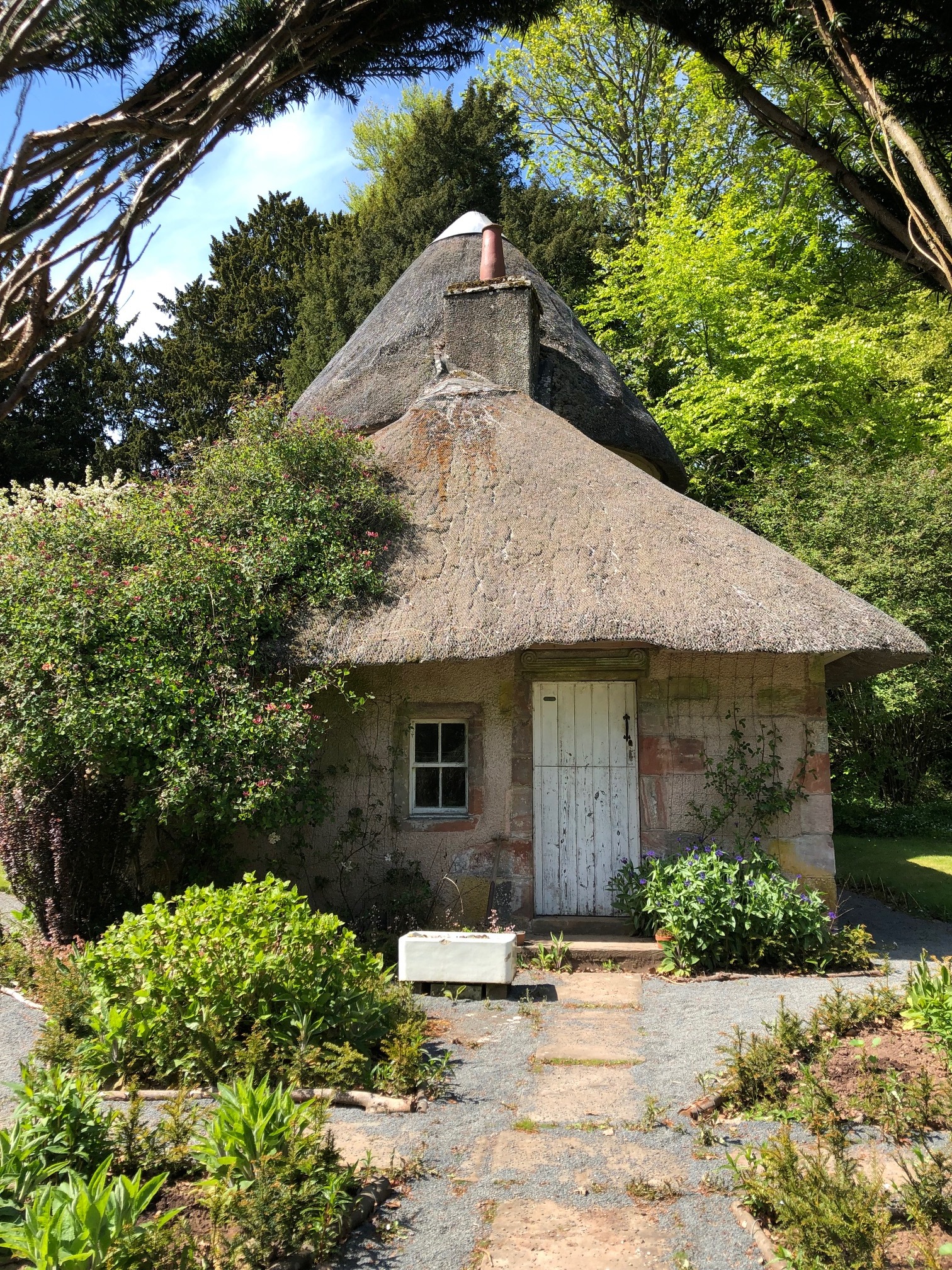 Thatched Cottage Door - Mellerstain - Locations - Film Edinburgh